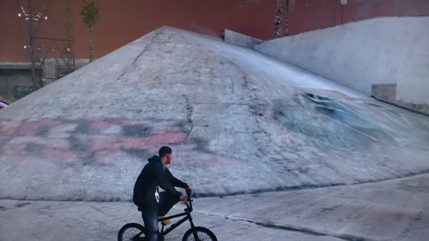 2. Huge Concrete Hip | GTA5 STREET SPOTS: SPOTTED