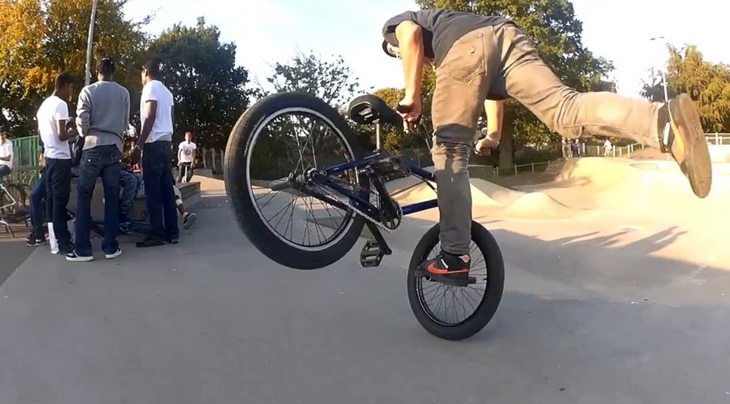 Isaac Lesser - Crawley Session | Ride UK BMX