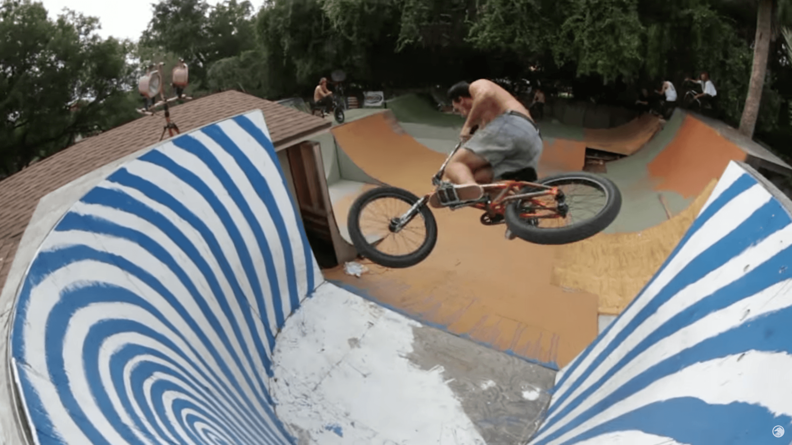 Shadow Conspiracy: Backyard Ramp Session | Ride UK BMX