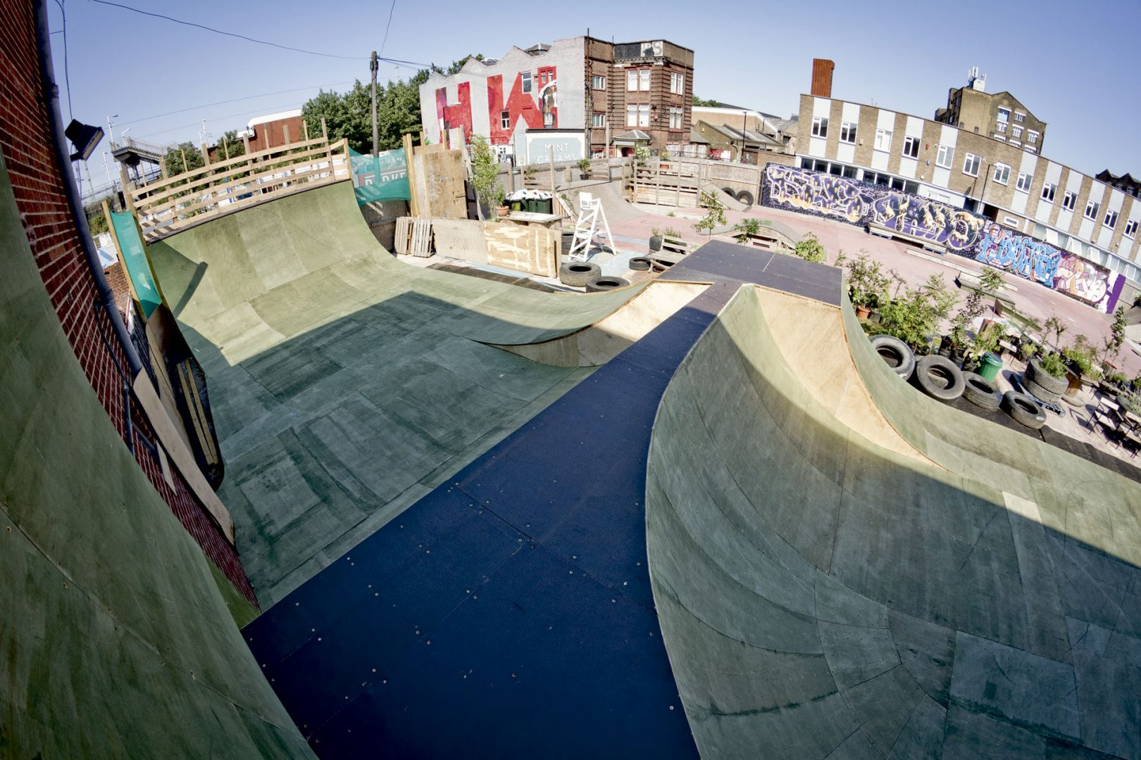 SPOT CHECK: Frontside Gardens Skatepark | Ride UK BMX