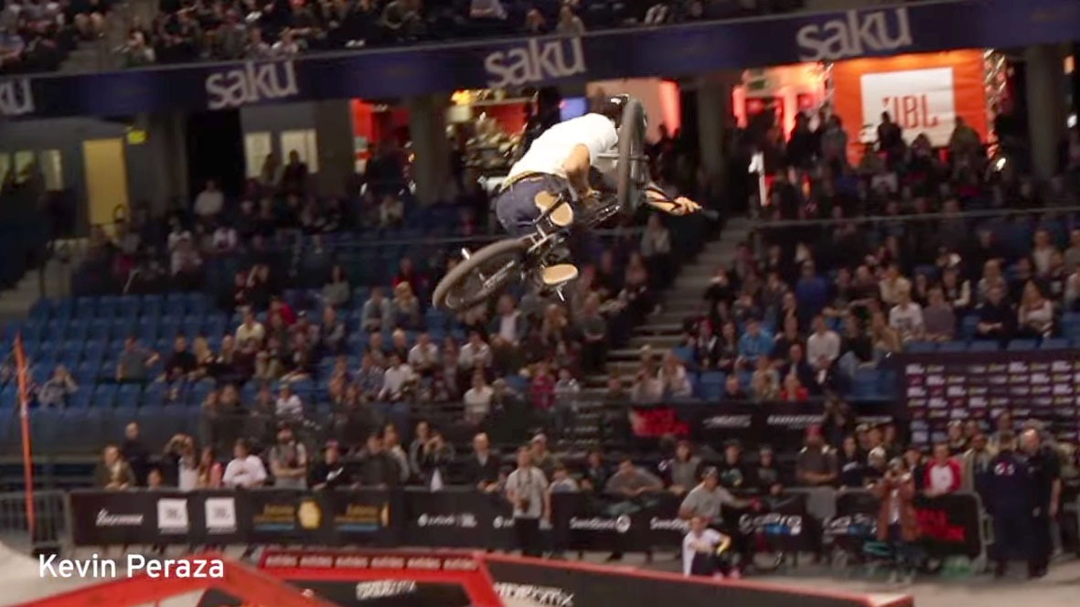 SIMPLE SESSION 16: Finals & Best Trick | Ride UK...