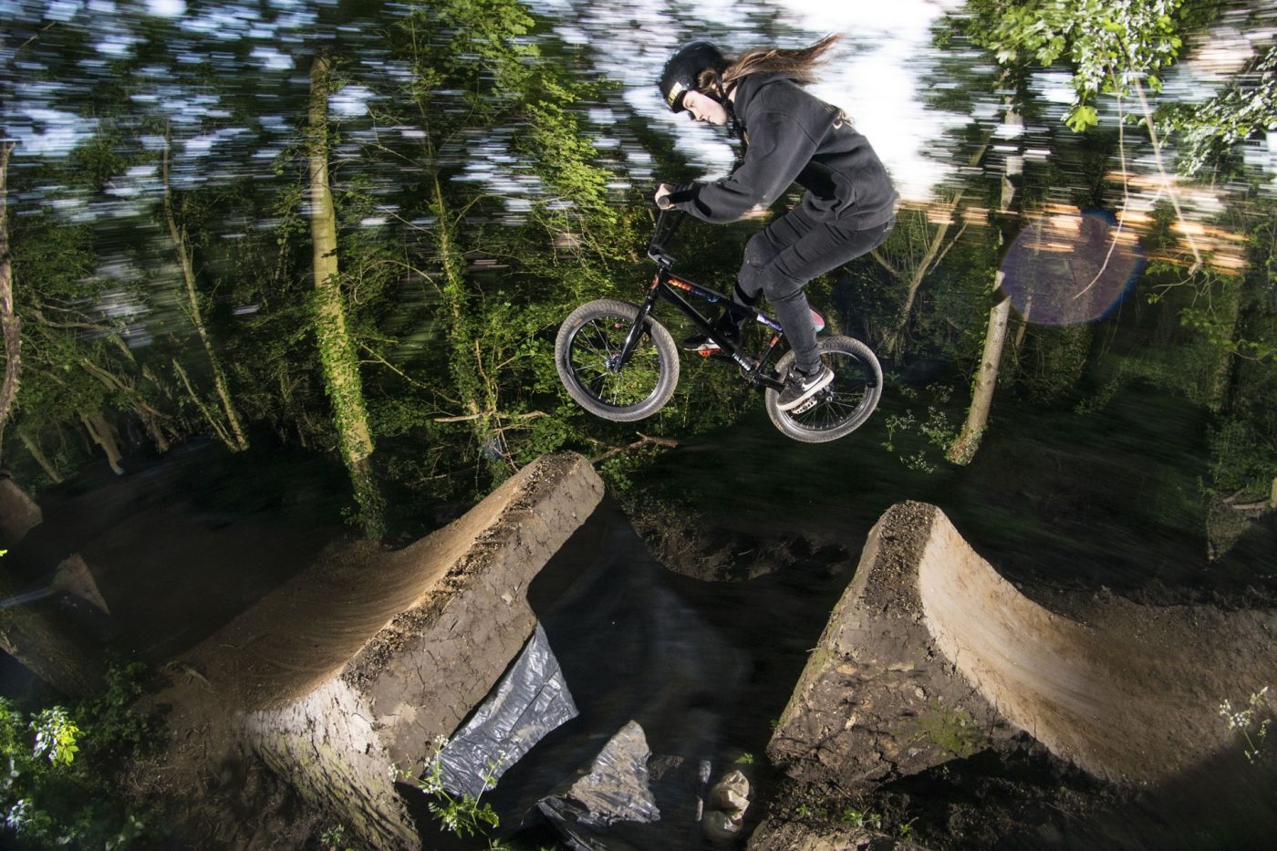 FIRST LOOK: Izzy Burrell & Mia Oscroft | Ride UK...