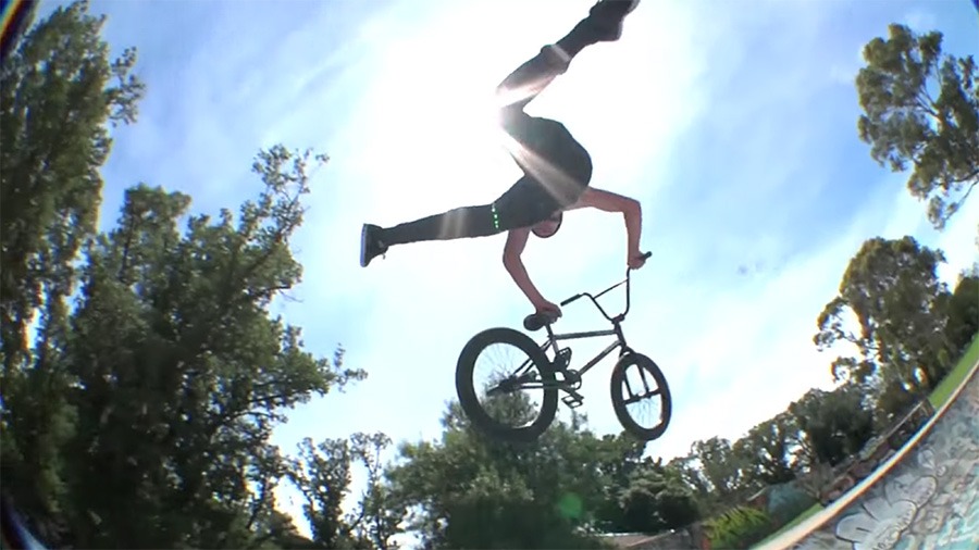 VOLUME BMX: Boyd Hilder, Lewis Mills & Jacman Hi...