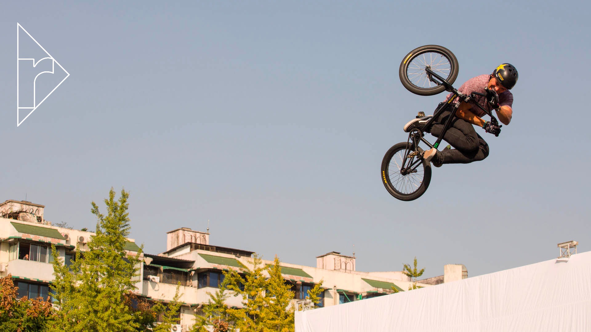 UCI URBAN CHAMPS: Nick Bruce – Savage Run | Ride U...