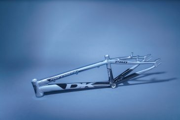 DK – PROFESSIONAL V2 RACE FRAME – REVIEW | Ride ...