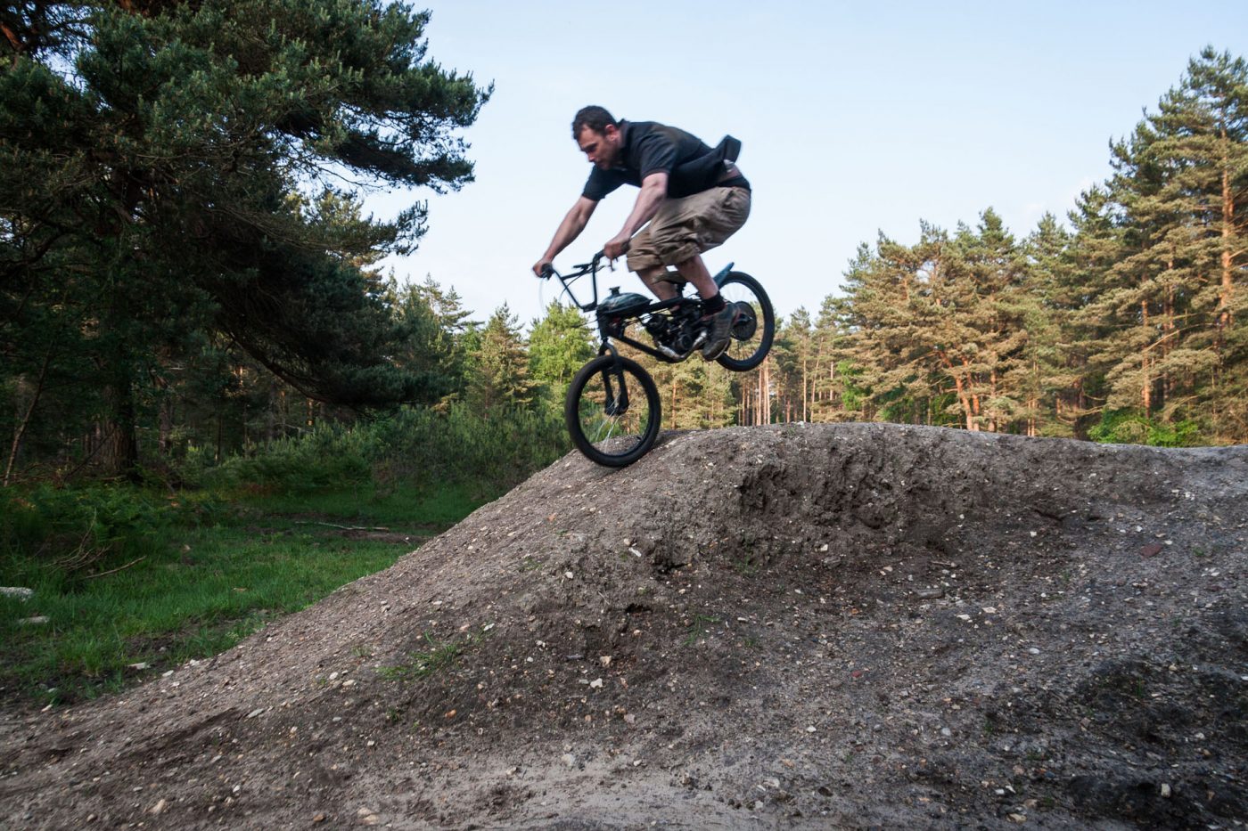 MOTORISED BMX: Two stroke engine + BMX = fun machine