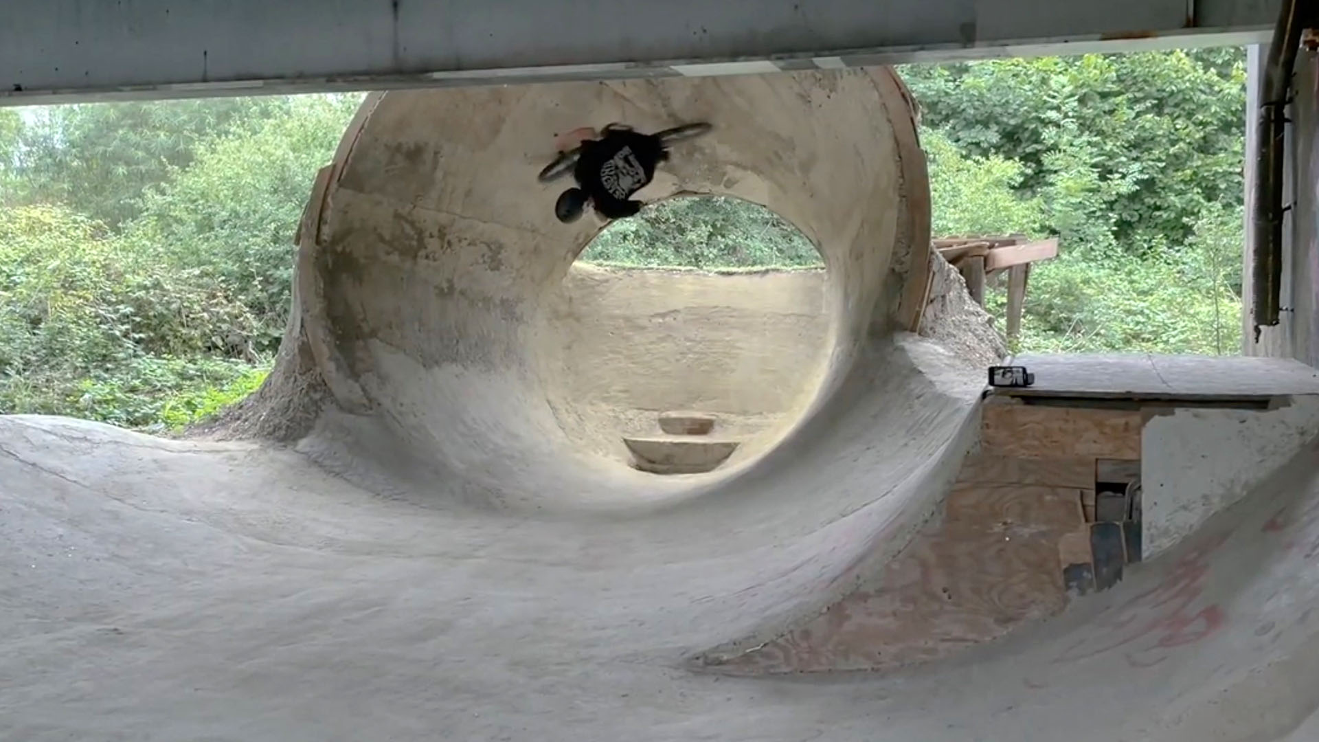 MAT BURTON: Building a DIY full pipe | Ride UK BMX