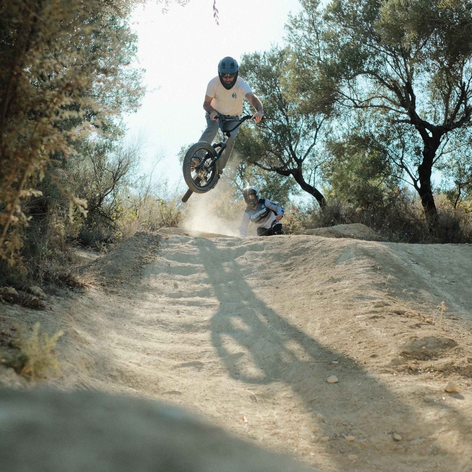 REVIEW: Fingers Crossed BMX – Fully Complete | Rid...